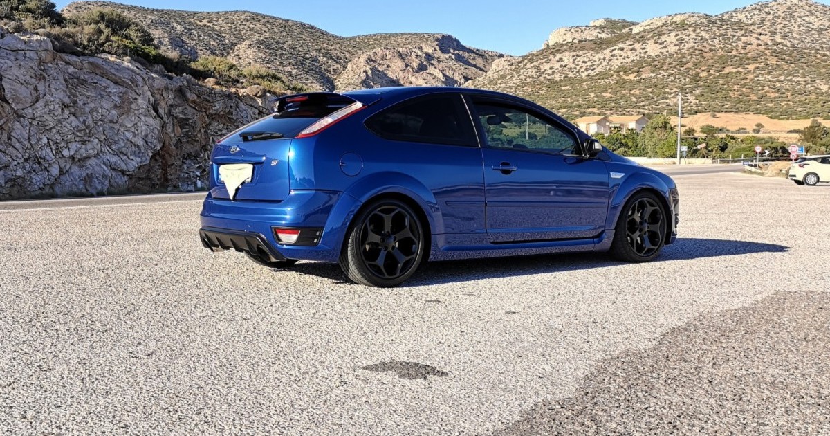 Win Ford Focus St mk2 2.5 290hp | Lakime | Lakime